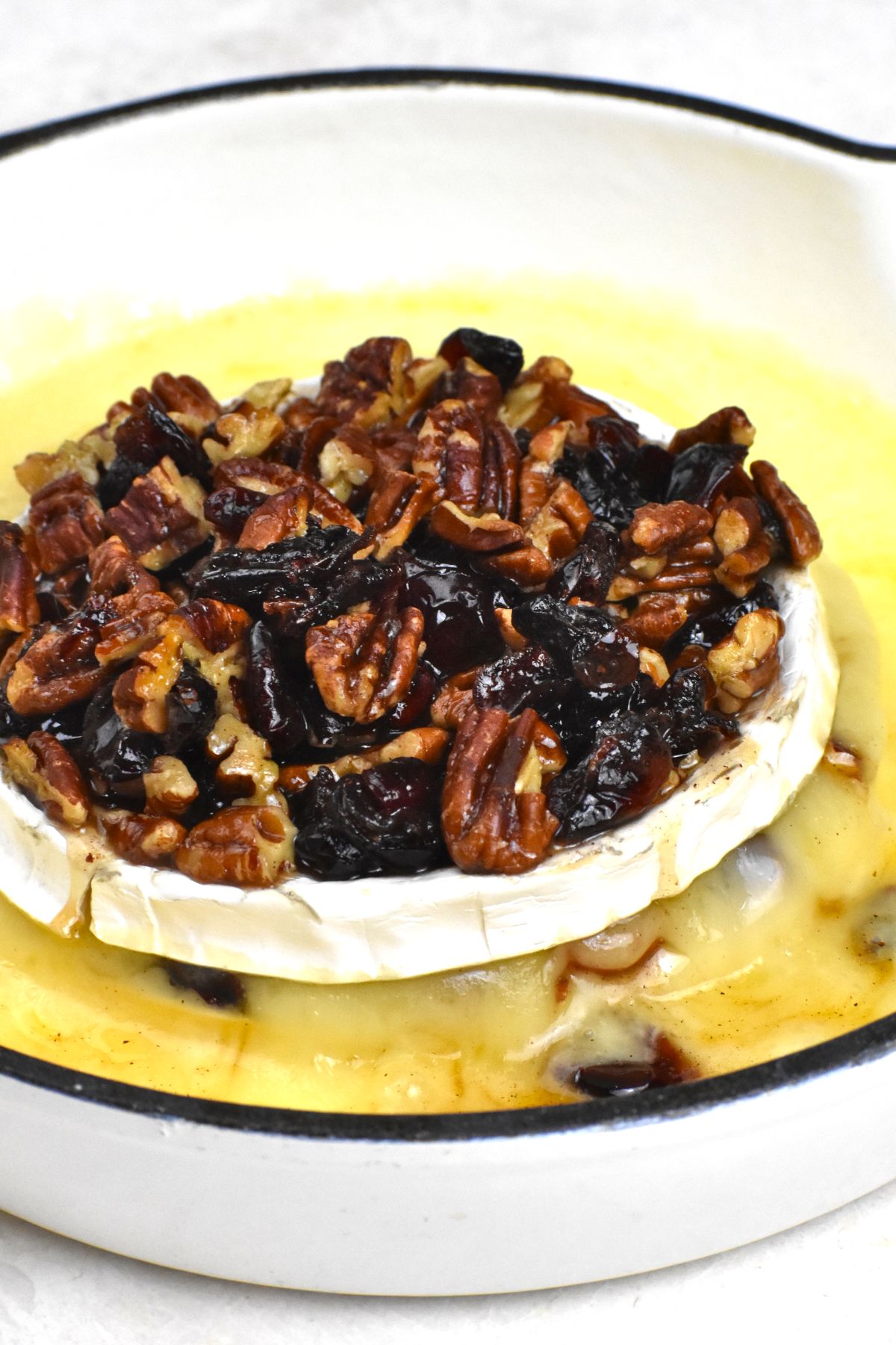 Cranberry Pecan Baked Brie - GypsyPlate
