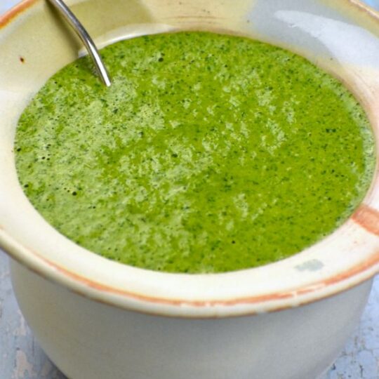 Aji Verde (Peruvian Green Sauce) - GypsyPlate