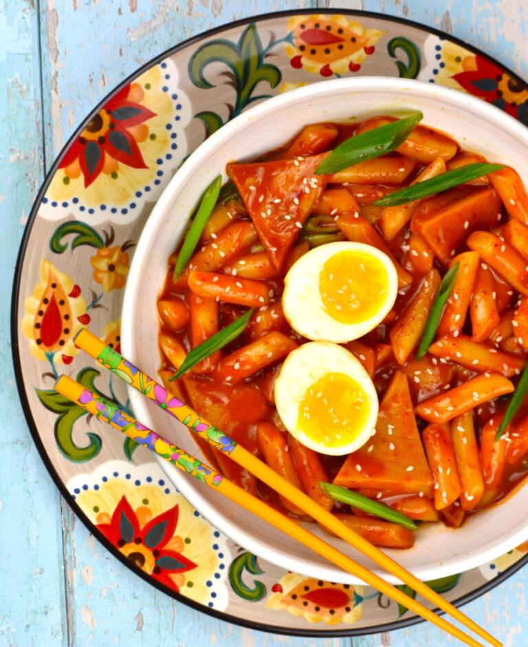 Tteokbokki (Korean Spicy Rice Cakes) - GypsyPlate