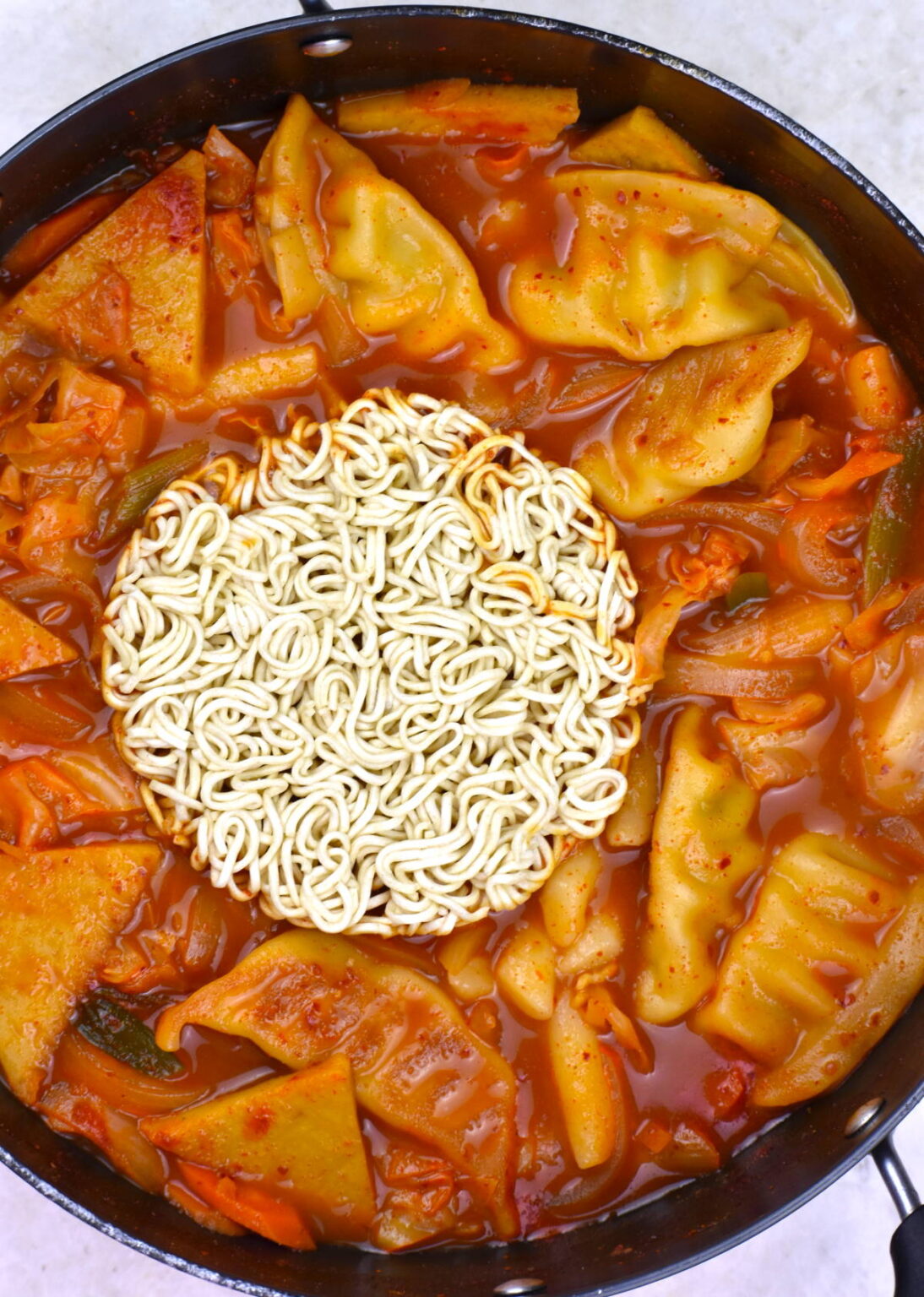 Rabokki (Tteokbokki with Ramen) - GypsyPlate