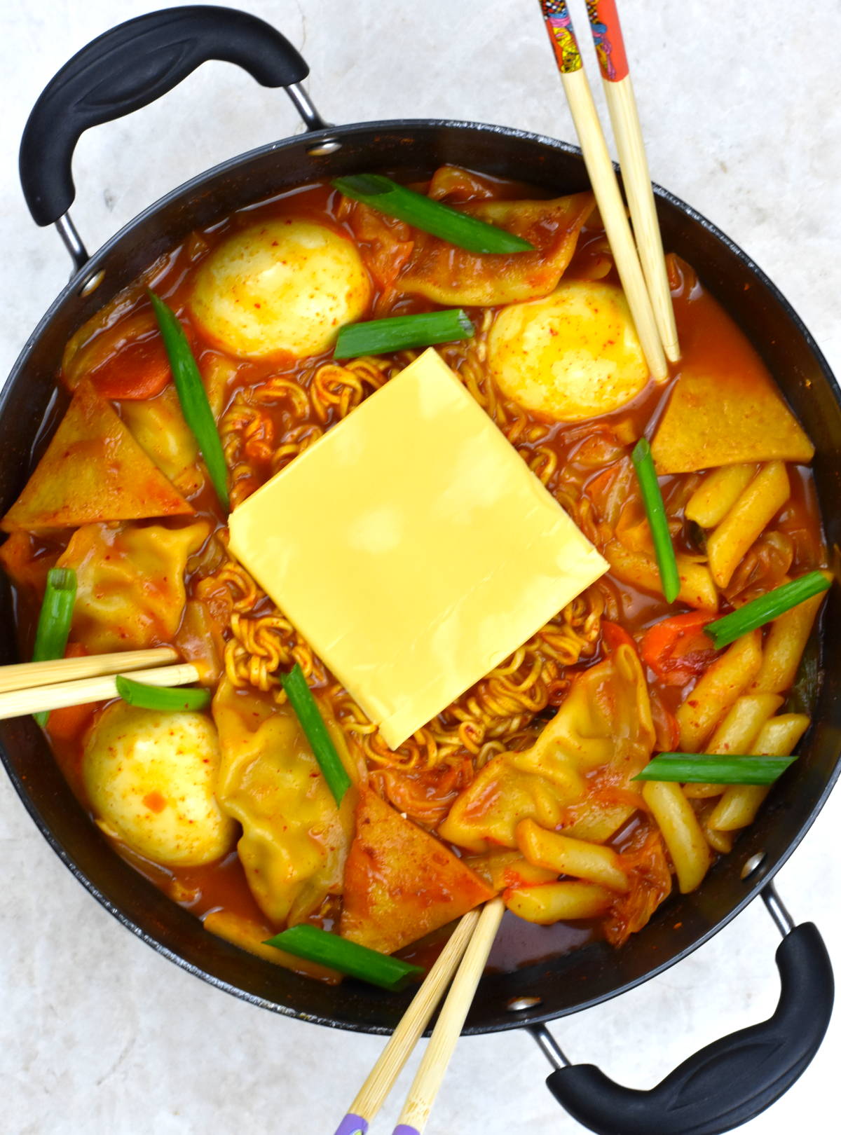 Rabokki (Tteokbokki with Ramen) - GypsyPlate