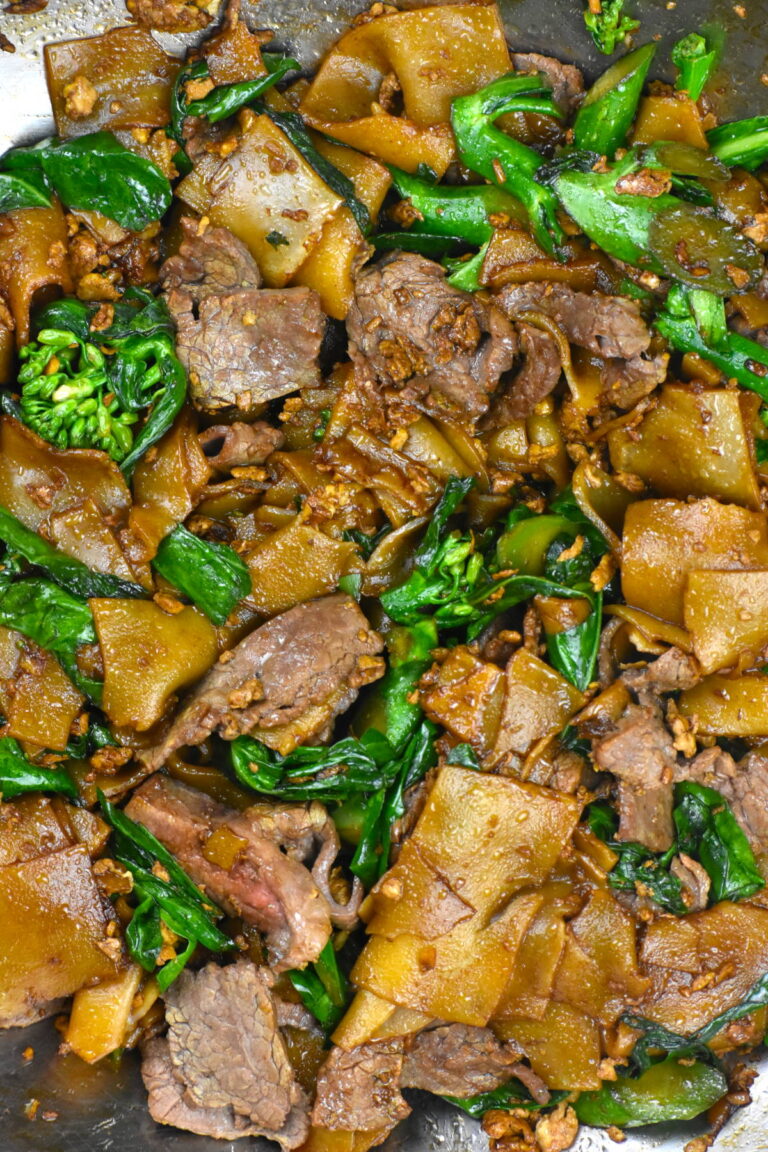 Authentic Thai Pad See Ew - GypsyPlate